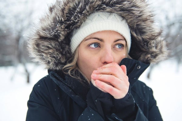 Alergia ao frio: Principais sintomas e melhor tratamento | CeraVe